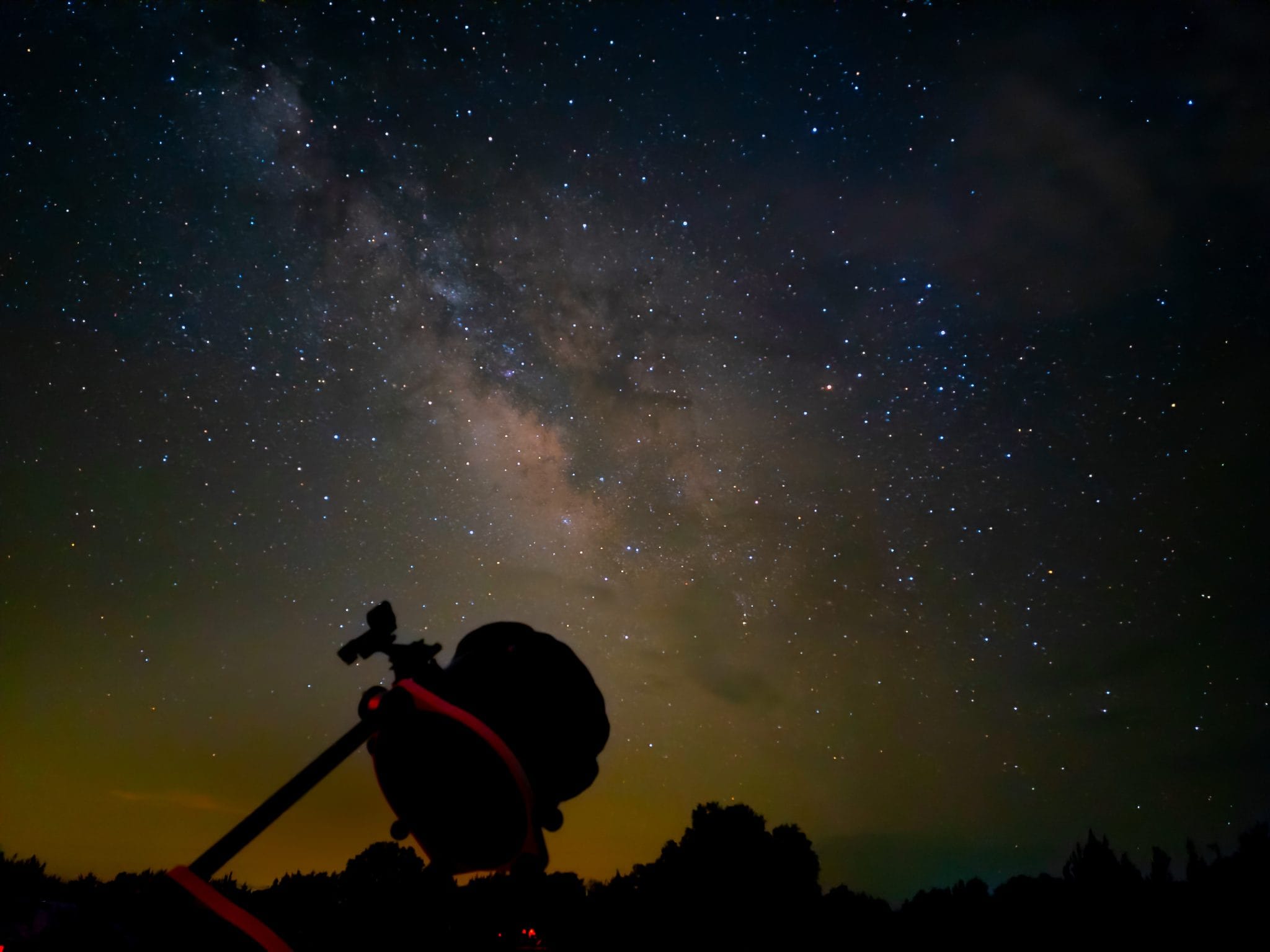 Astrophotography with the Samsung Galaxy S25 Ultra: How to Capture the ...